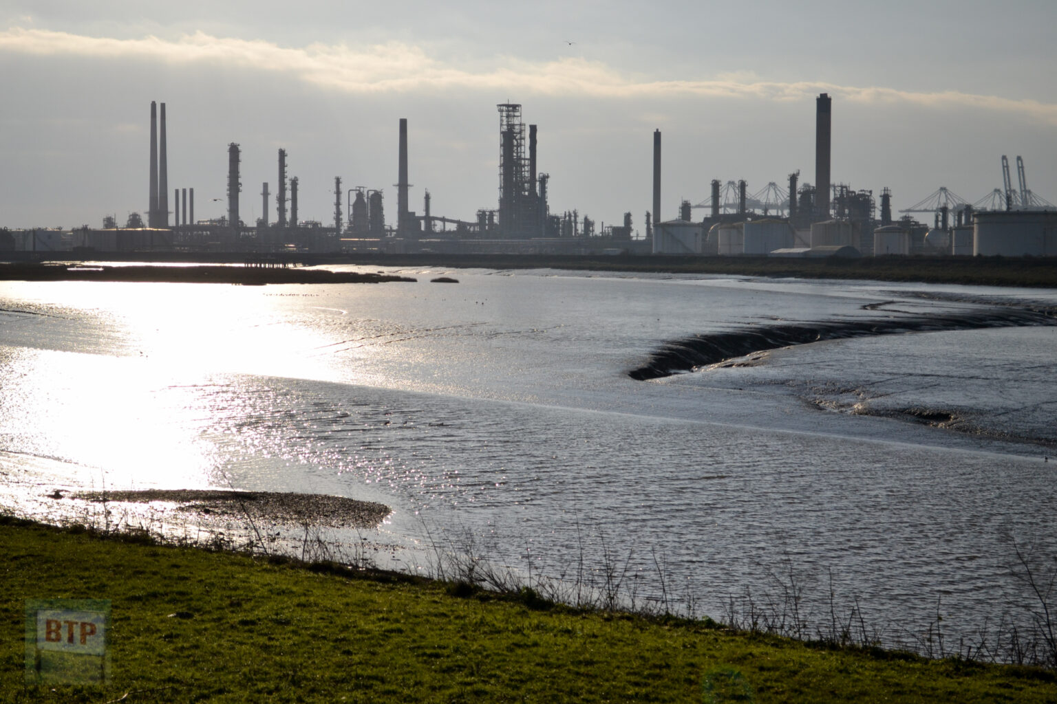 Coryton Oil Refinery - Beyond the Point