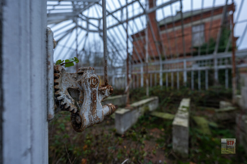 Rauceby Asylum - Beyond the Point